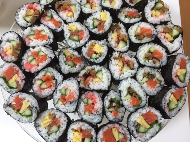 家族で巻寿司パーティーをしました／makizushi倶楽部 Makizushi倶楽部【巻き寿司倶楽部】