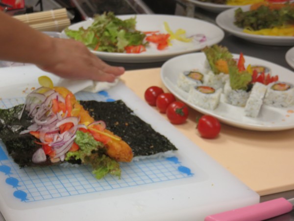 「海老た～っぷりエビカツ芯」のロール寿司を試作しました！ Makizushi倶楽部【巻き寿司倶楽部】